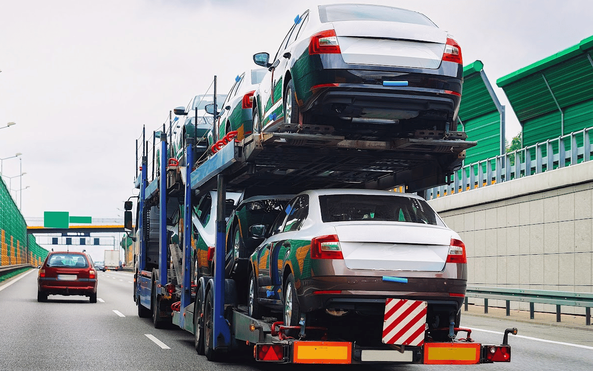Expect When Going Through US Customs Vehicle Inspection